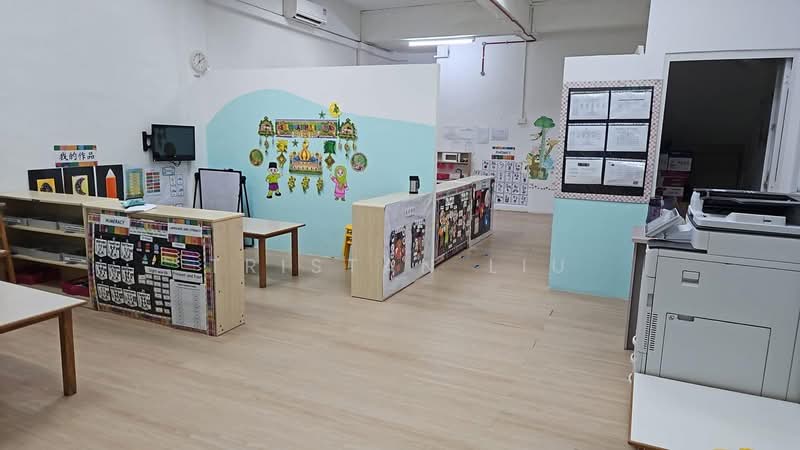 teck ghee court, 338 Ang Mo Kio ave 1, 818 sqft, Shop / Shophouse For ...
