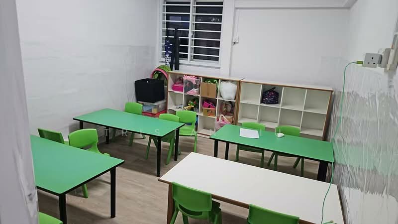 teck ghee court, 338 Ang Mo Kio ave 1, 818 sqft, Shop / Shophouse For ...