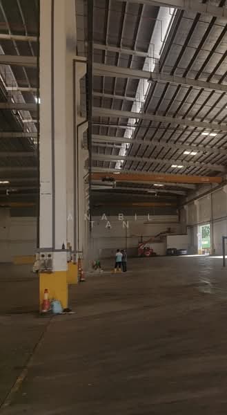 High Ceiling Workshop with 5 / 10 Ton Cranes, , 10,000 sqft, Factory ...
