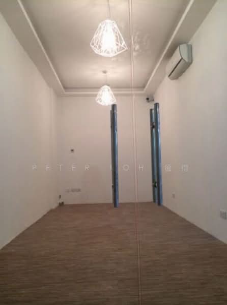 269 Queen Street - 5mins Bugis MRT, Queen Street, 200 sqft, Shop ...