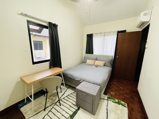 Jalan Mat Jambol Pasir Panjang, 3 Jalan Mat Jambol, Room Rental, 150 ...