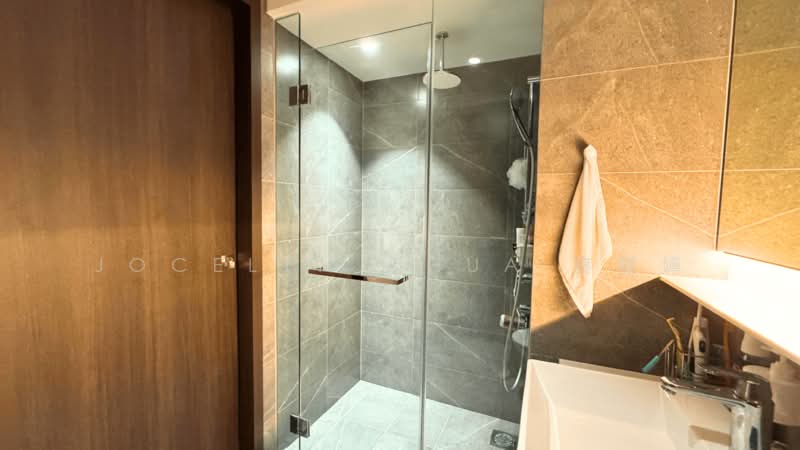 Riverfront Residences Condominium For Sale at S$ 800,000 | PropertyGuru ...
