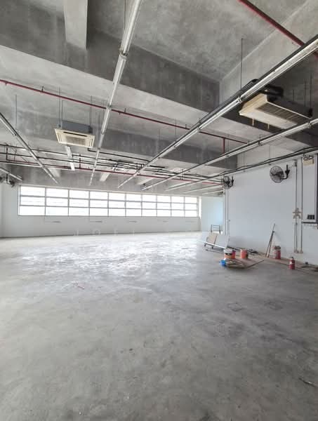 unit has mostly open spaces (own toilet)!, high ceiling with windows ...