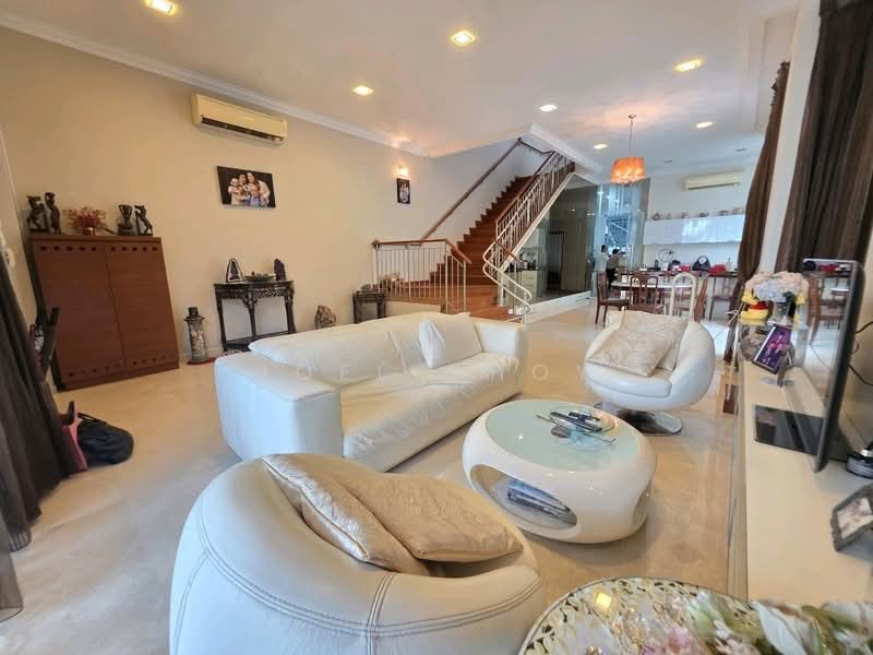 2.5 LEVEL SEMI-D AT TAVISTOCK AVENUE! MRT! GOOD VALUE! Semi-Detached ...