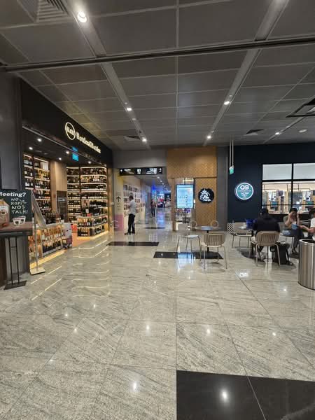 Guoco Tower, 1 Wallich Street, 754 sqft, Food & Beverage For Rent, by ...