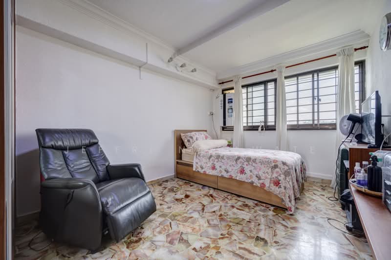 173 Woodlands Street 13 HDB Flat For Sale at S$ 599,998 | PropertyGuru ...