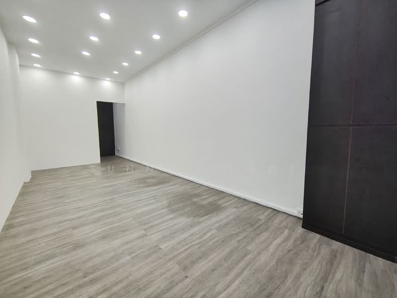 Prime ANG MO KIO Central L1 Shop, Multiple Units, next to MRT, , 350 ...