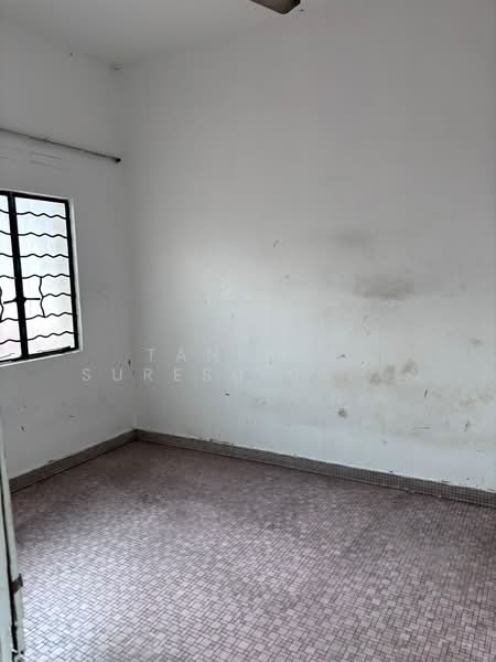 Worker Dormitory Worker Stay Unit Sembawang Road Shophouse, Sembawang ...