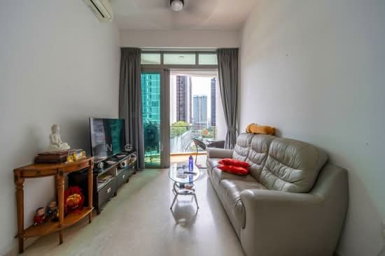 Kingsford Hillview Peak Condominium For Sale at S$ 900,000 ...
