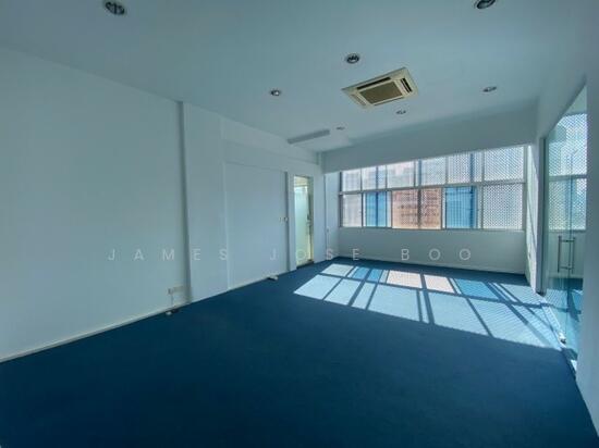 Cheap 1500 sqft space @ Jalan Besar | 3 min to MRT | Toilet and lift ...