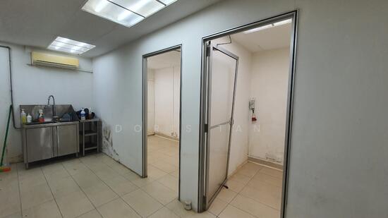 SAF Approved food processing room cum office at Jurong Port Road, , 950 ...