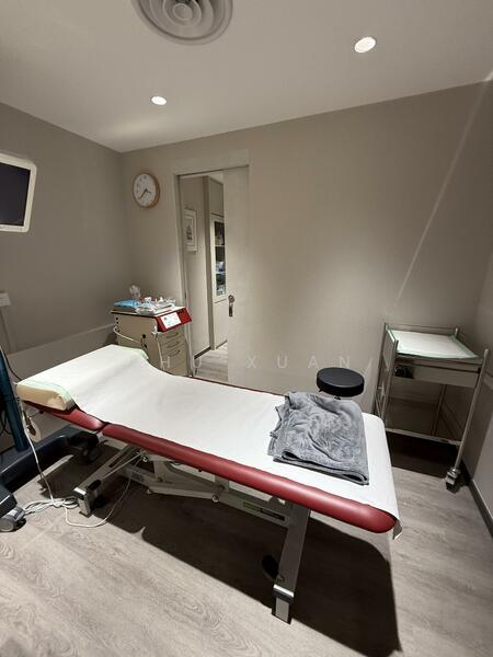 Mount Elizabeth Hospital / Medical Center, 3 Mount Elizabeth, 170 sqft ...