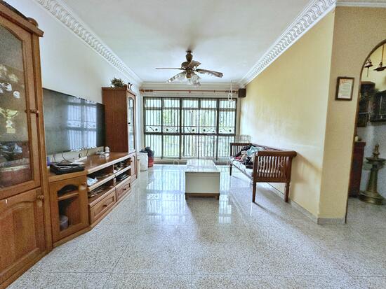 389 Bukit Batok West Avenue 5 HDB Flat For Sale at S$ 628,888 | PropertyGuru Singapore