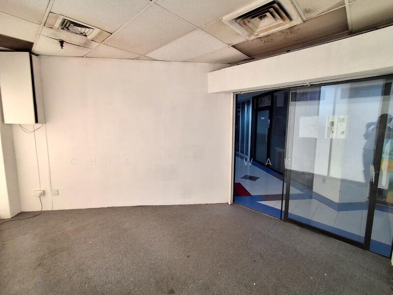 Bukit Timah Shopping Centre, 170 Upper Bukit Timah Road, 150 sqft, Mall Shop For Rent, by Chia ...