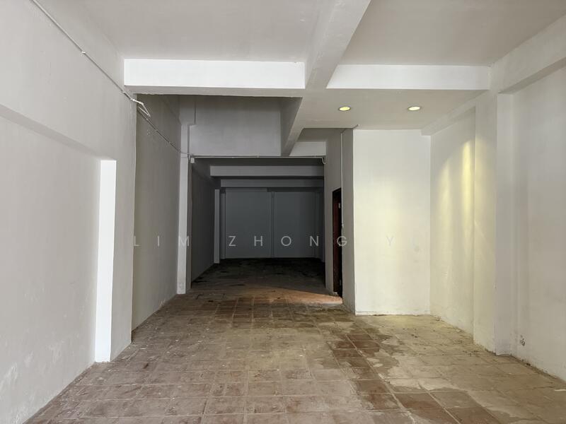 Commercial Building along Mosque Street for sale, , 3,100 sqft, Shop ...