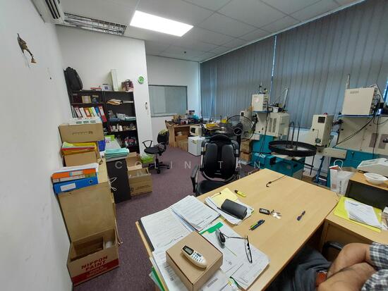 Heng Loong Building, 61 Bukit Batok Crescent, 250 sqft, Light ...