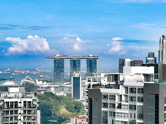 Super High Floor 4 bedrooms with MBS views Condominium For Sale at S ...