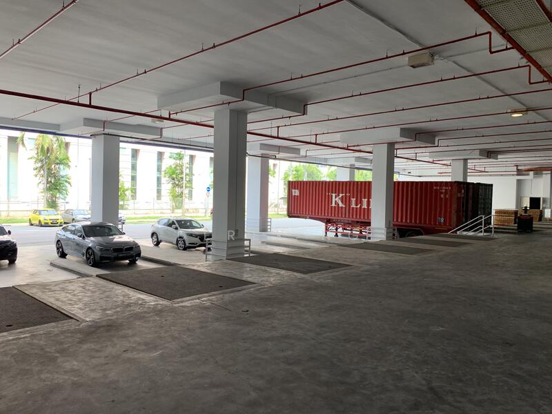 ️High Ceiling Warehouse @ Expo @ Changi South ️ 40 Footers Dock Leveler ...