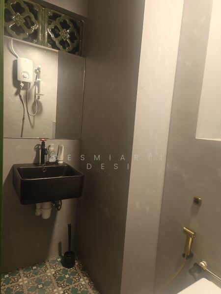 Commercial Properties for Rent - Office Gate, Jan 2026