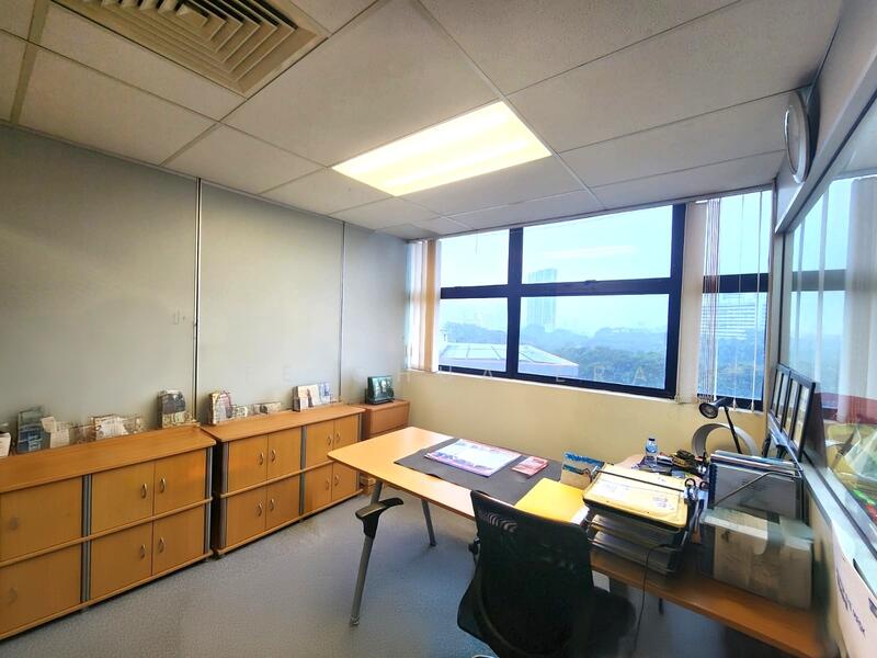 Henderson Building, 221 Henderson Road, 980 sqft, Light Industrial (B1 ...