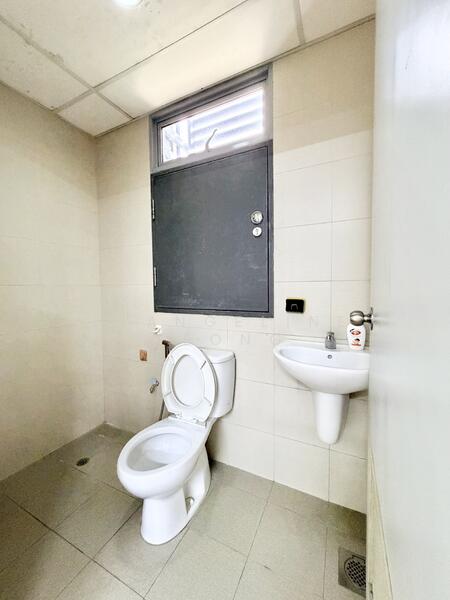 One Commonwealth, 1 Commonwealth Lane, 1,421 sqft, Light Industrial (B1 ...