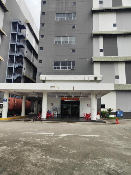 Gul Area Hugh Warehouse with Ramp Up and Loading Bay., Gul, 60,500 sqft ...