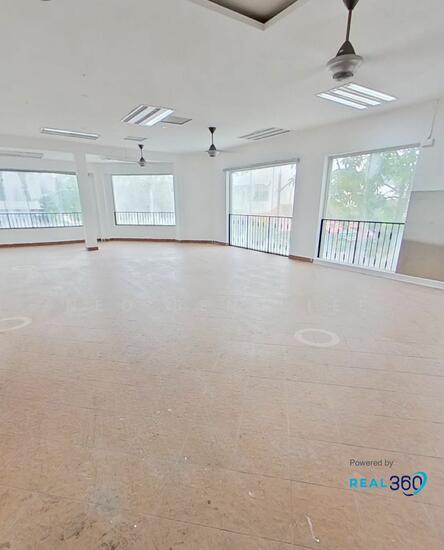 C.H.E.A.P! Serangoon Garden level 2 toilets open terrace, Serangoon ...