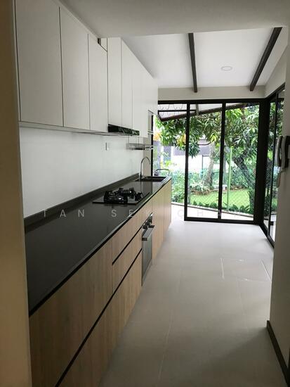 Chelsea Village, 46 Jambol Place, 4 Bedrooms, 3,000 sqft, Terraced ...