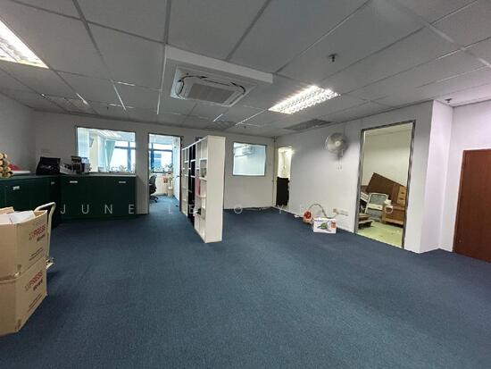 Heng Loong Building, 61 Bukit Batok Crescent, 1,206 sqft, Light ...