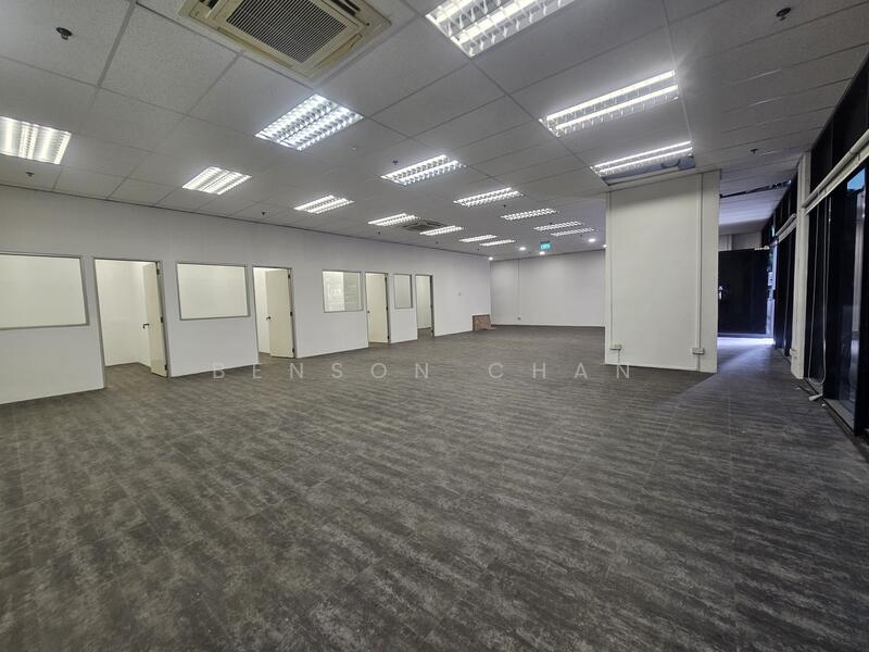 Henderson Ground floor 7.4m ceiling No void space front Glass facing ...