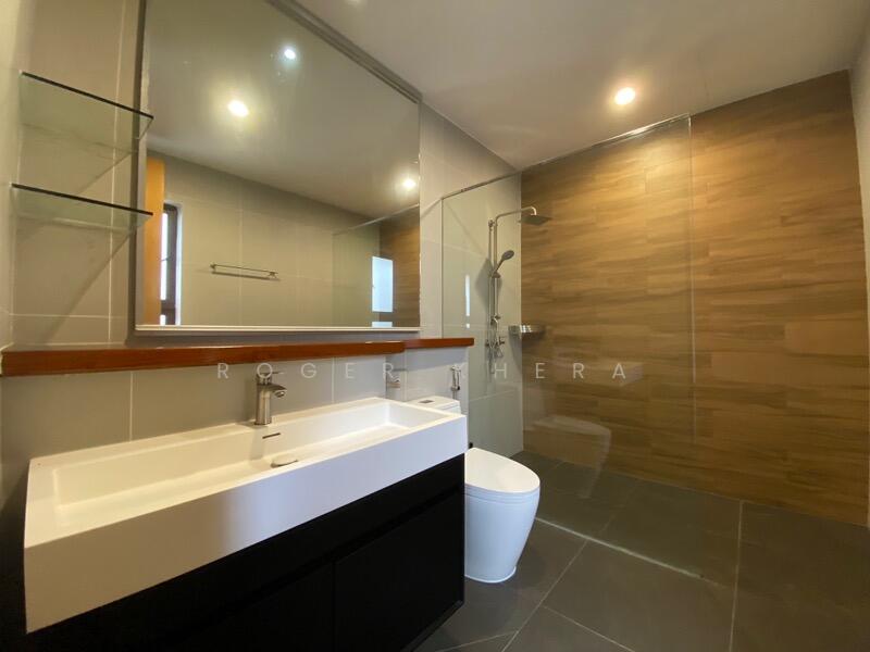 Pinewood Terrace Bungalow House For Sale at S$ 5,150,000 | PropertyGuru ...