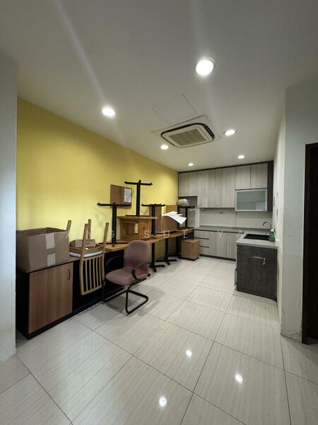 Woodlands Loop, Woodlands Loop, 3,316 sqft, Light Industrial (B1) For ...