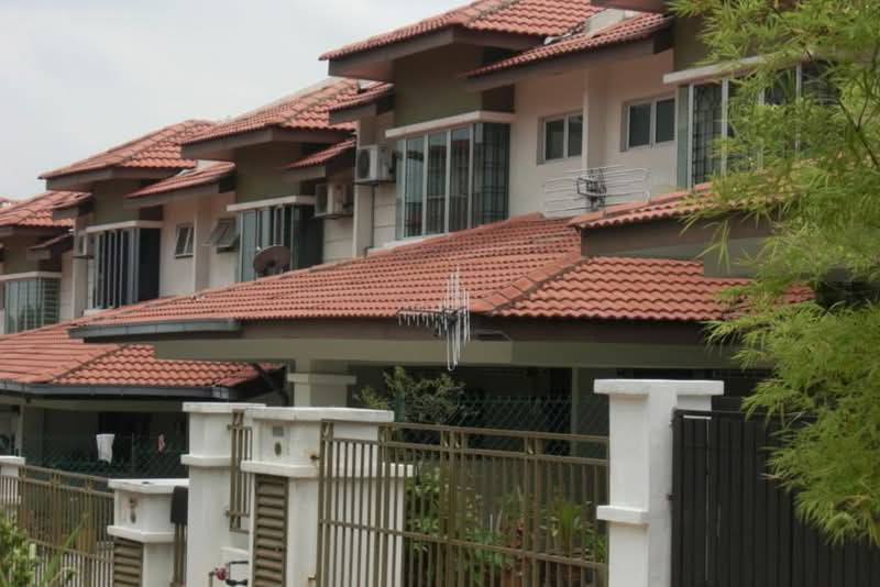 Bayu Perdana - Semi-Detached House for Sale or Rent | PropertyGuru Malaysia