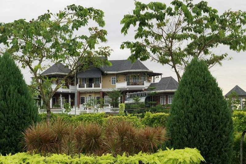 Perdana Lakeview West - Bungalow House for Sale or Rent | PropertyGuru ...