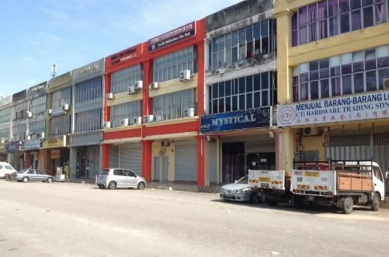 Batu Tiga Industrial Park - Factory for Sale or Rent | PropertyGuru ...