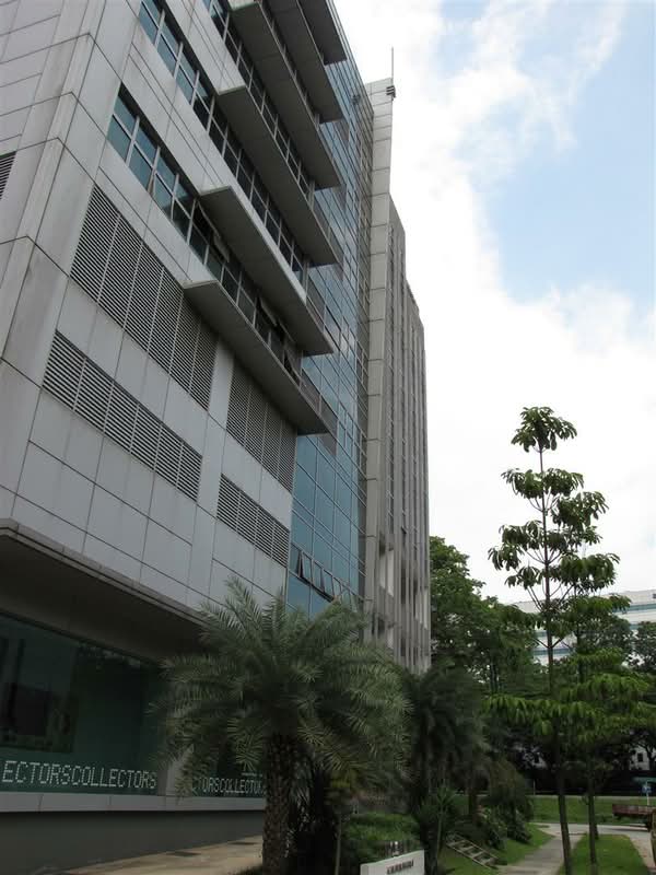 Petro Centre at Alexandra / Commonwealth in SG | CommercialGuru