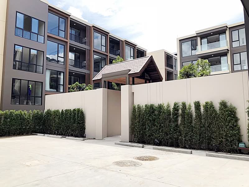 The 8 Condominium For Sale and Rental