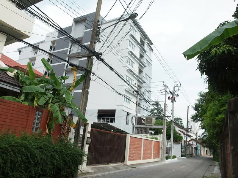 The Peace condominium For Sale and Rental