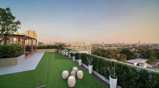 Notting Hill Chatuchak-Interchange, Bangkok, Soi Phaholyothin 18, Jom ...